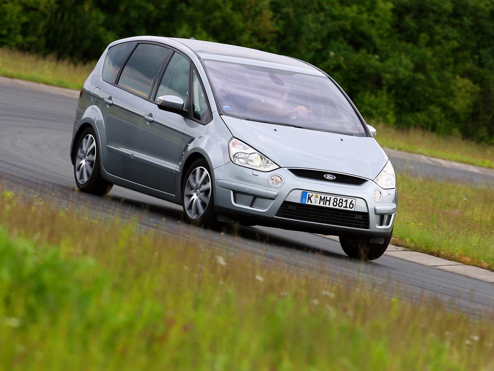 Größenvergleich - Ford S-Max und VW Sharan