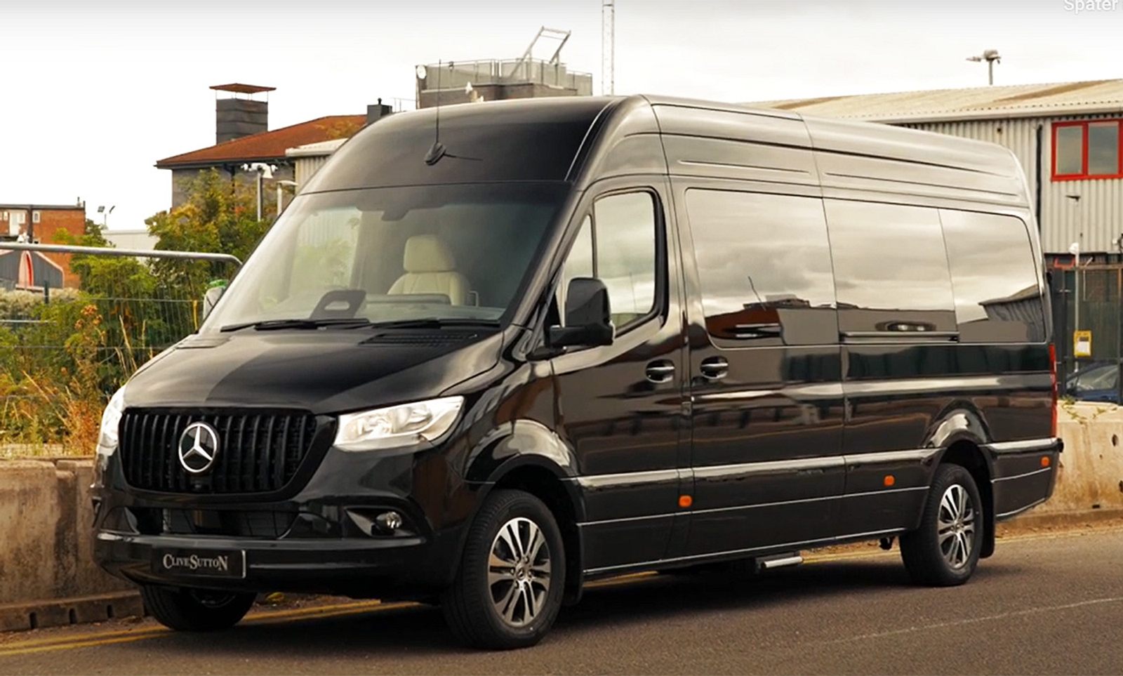 Luxus-Oase von Clive Suttons: Mercedes Sprinter auf Maybach-Niveau