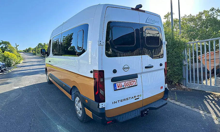 Eifelland Nissan Interstar-e: Elektro-Surferbus aus der Manufaktur
