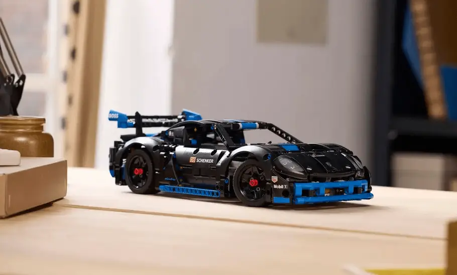 Mini-Racer mit Fernsteuerung: Das bietet Legos Porsche GT4!
