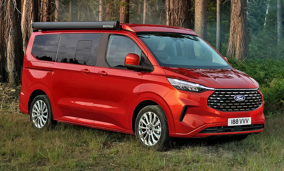 Neue Version für den Ford Nugget: Nun auch mit festem Hochdach
