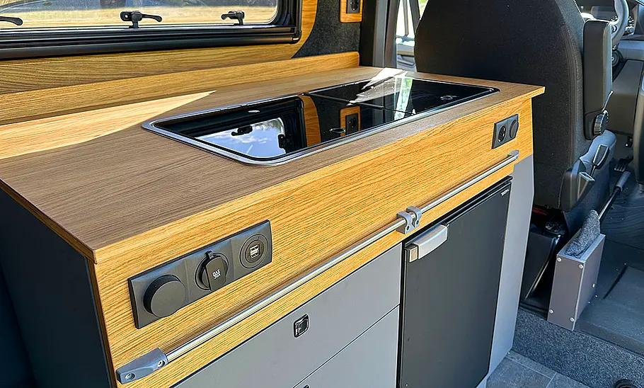 Eifelland Nissan Interstar-e: Elektro-Surferbus aus der Manufaktur