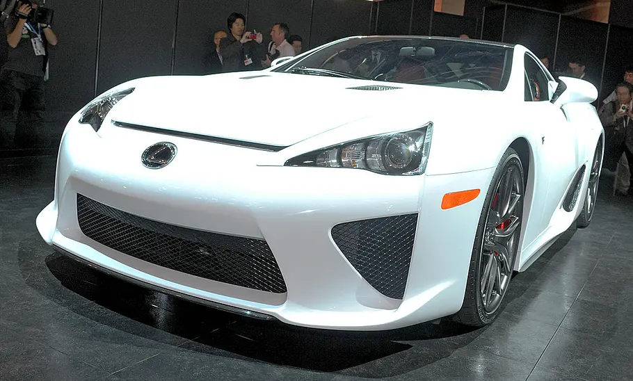 Lexus LFA: Japans V10-Supersportler als moderne Legende