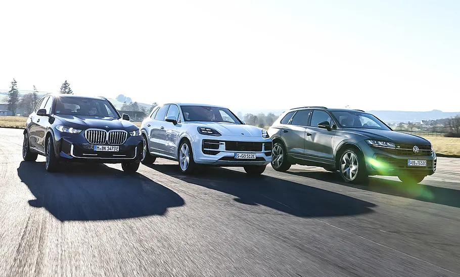 X5 xDrive50e/Cayenne eHybrid/ Touareg R: Test