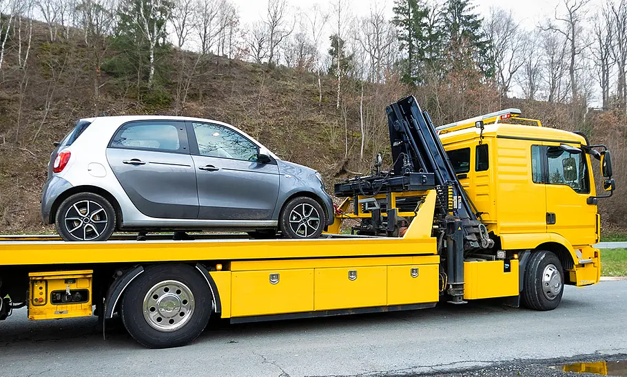 E-Autos abschleppen: Das ist möglich – und zwar so!