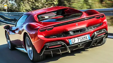 Ferrari 296 GTB - Seite 2