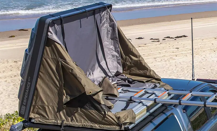 Pick-up-Camper: Ford Ranger mit Dachzelt & Küche