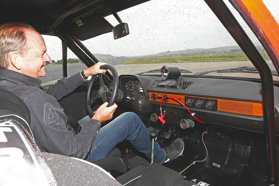 Audi 50 Nothelle: So fährt sich Audis Kleinwagen-Kanone der 70er