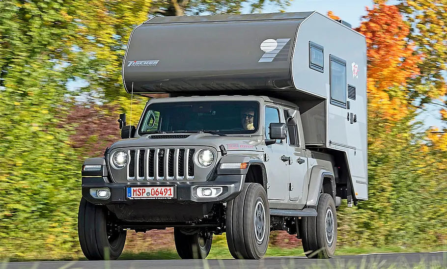 Jeep Gladiator & Tischer Box 230 S: Testfahrt