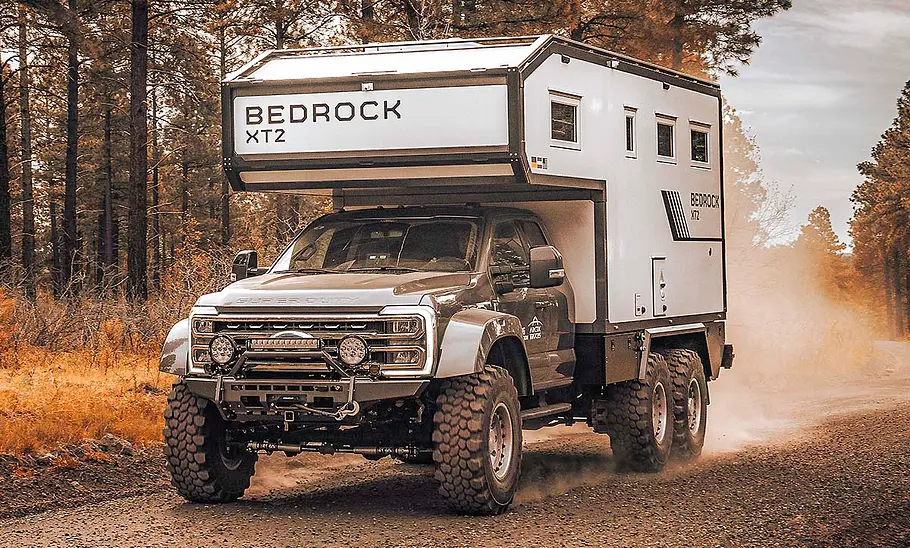Krug Expedition Bedrock XT2 (2024): Alles zum irren 6x4-Camper