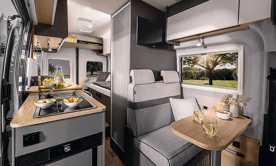 LMC Ford-Innovan 592: Van mit Einzelbetten auf nur 6 m Länge