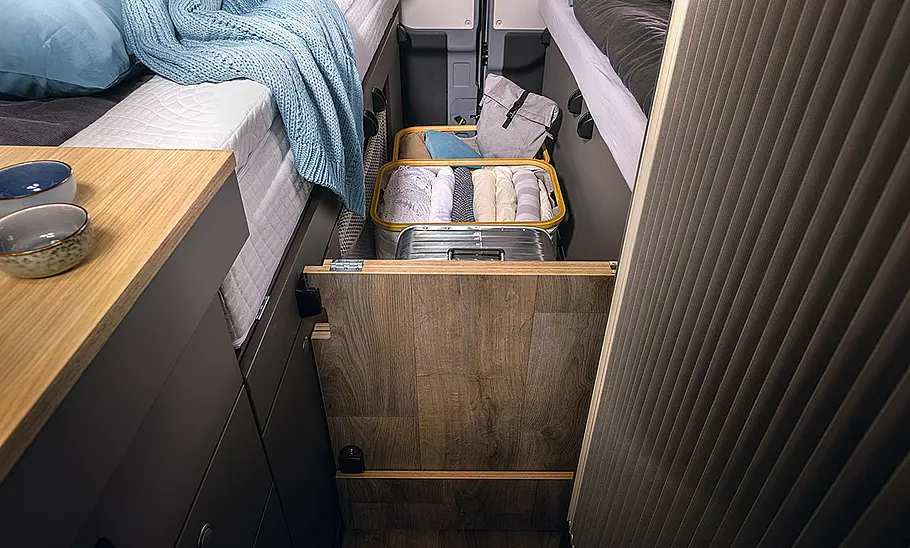 LMC Ford-Innovan 592: Van mit Einzelbetten auf nur 6 m Länge