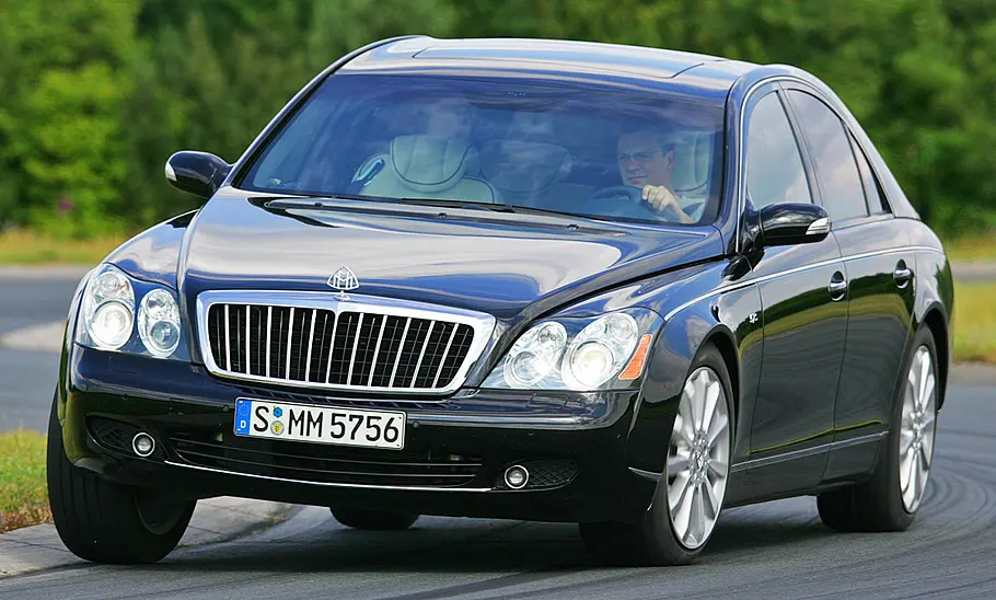 Maybach 57 S: Biturbo-Brecher im Smoking