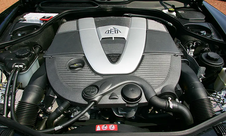 Maybach 57 S: Biturbo-Brecher im Smoking