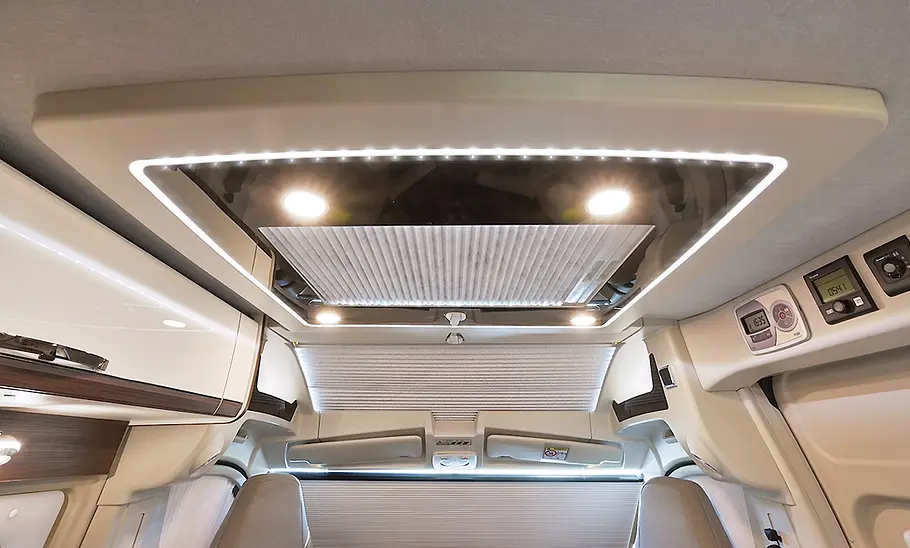 Pössl Summit Prime 600: Fürstliches Heckbett im 6-m-Camper