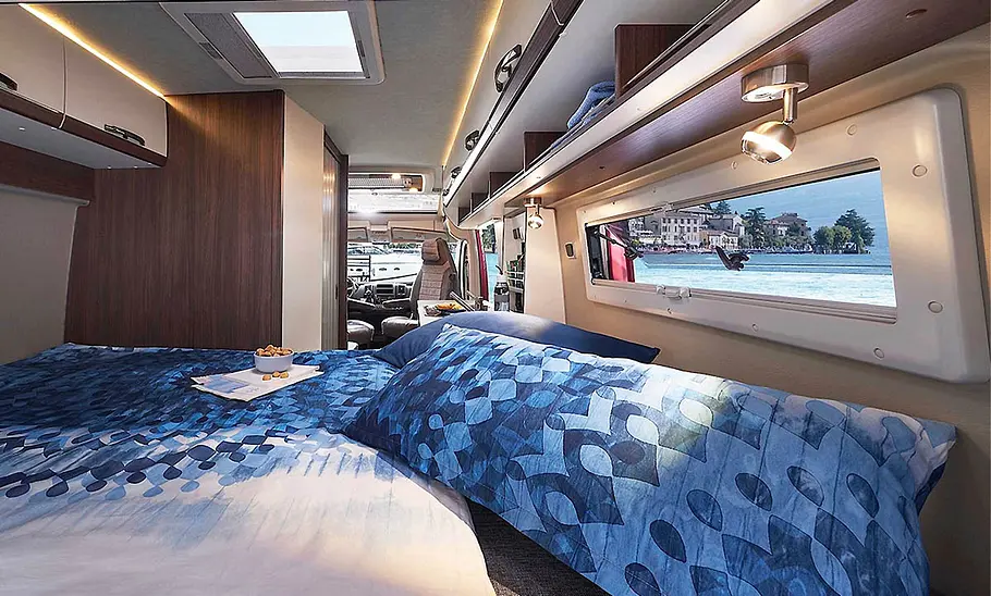 Pössl Summit Prime 600: Fürstliches Heckbett im 6-m-Camper