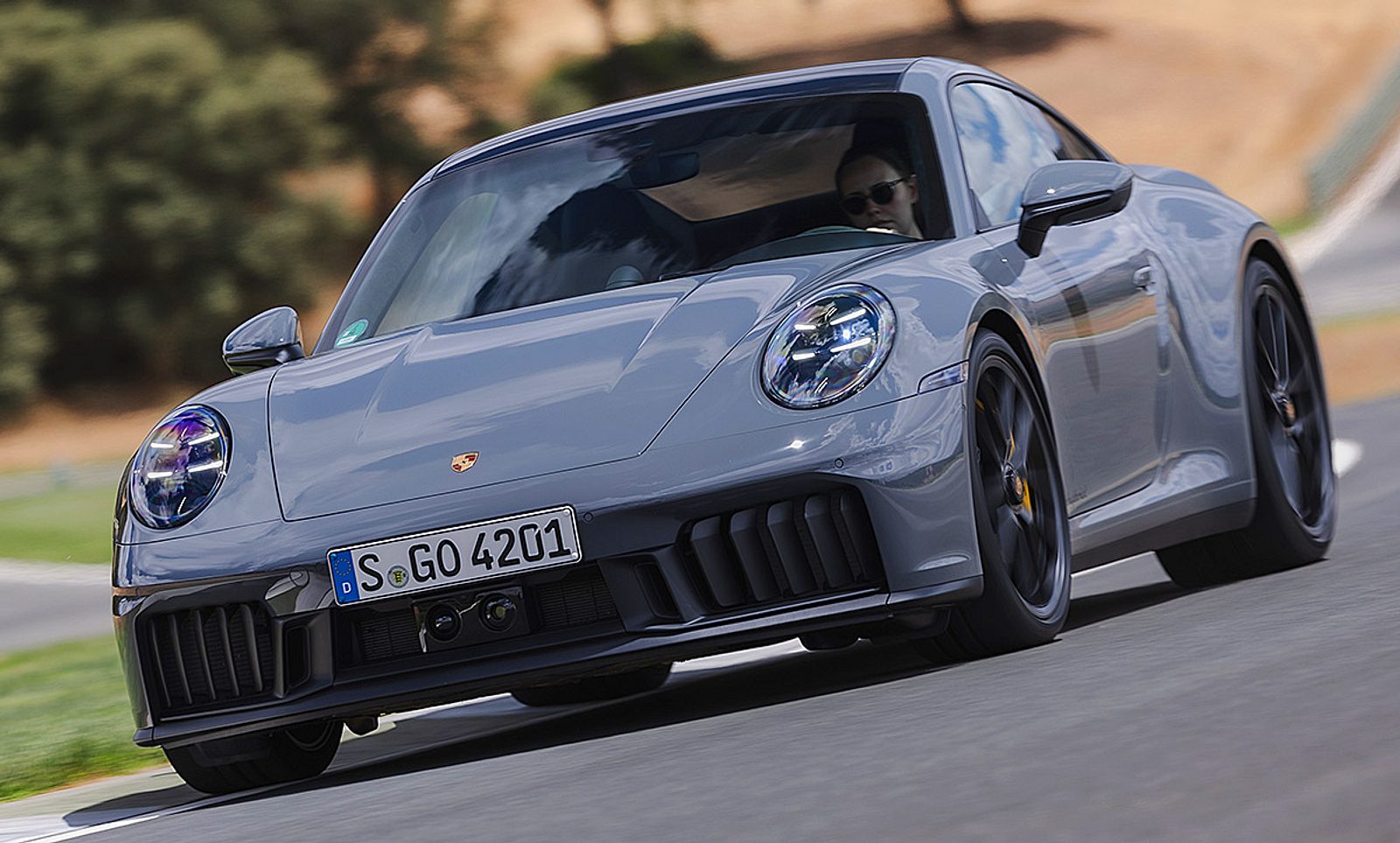 Porsche 911 GTS (2024): Erste Testfahrt im Power-Hybrid