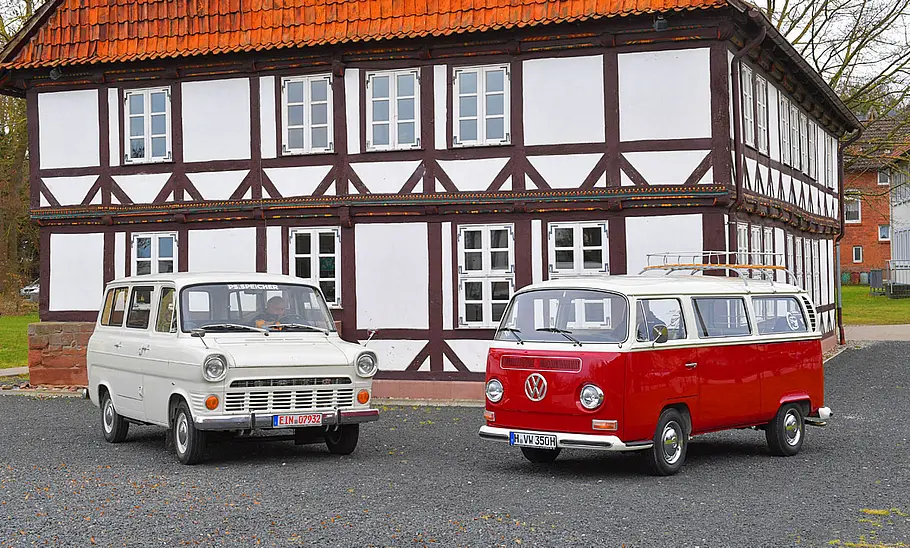 VW Bus T2/Ford Transit: Vergleich